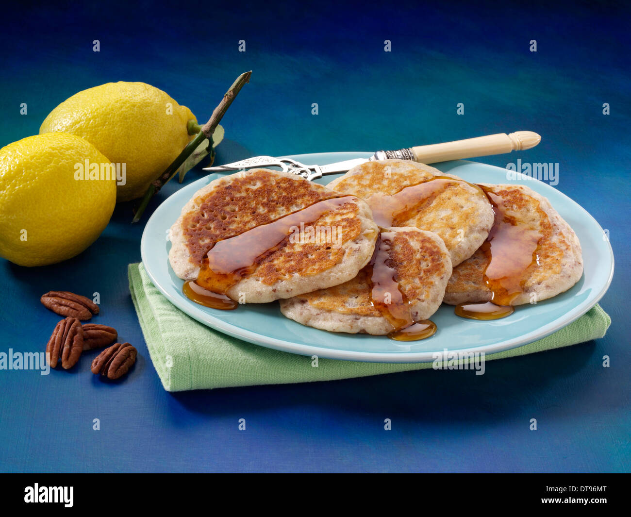 Vegetarian lemon pecan pancakes hi-res stock photography and images - Alamy