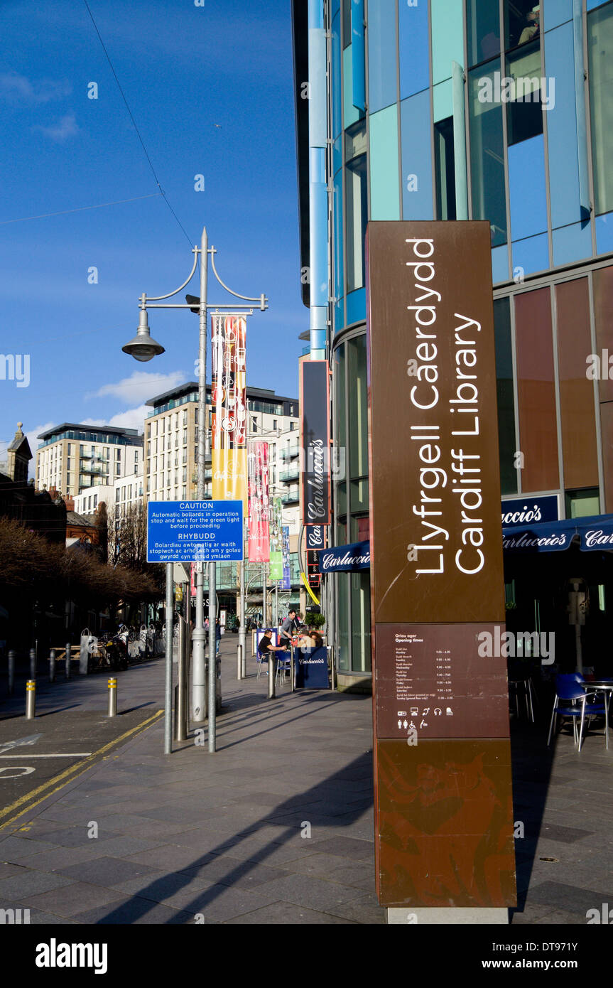Cardiff Central Library Stock Photo - Alamy