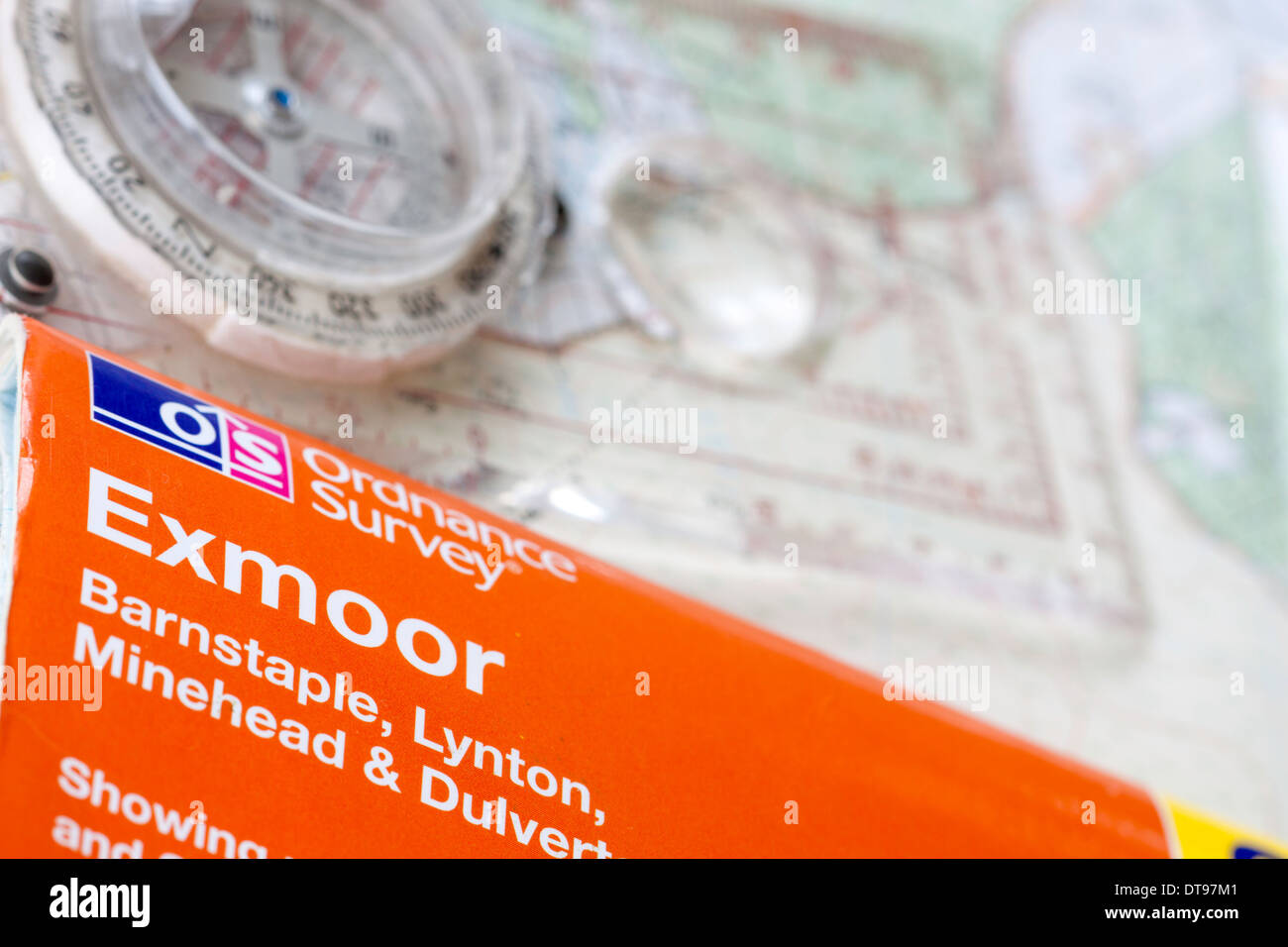 Map britain compass hi-res stock photography and images - Alamy