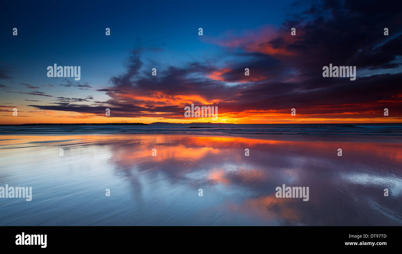 Sunset over the Channel Islands from Ventura State Beach, Ventura ...