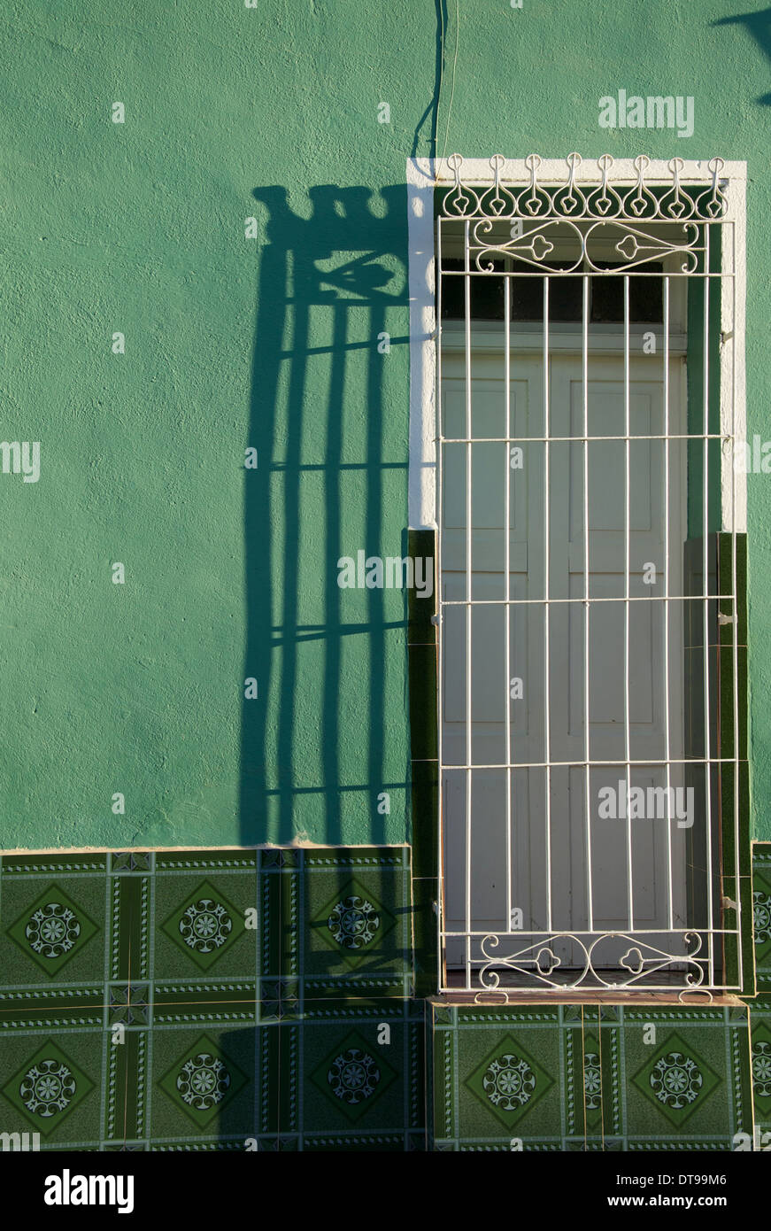 Wrought iron patterned window hi-res stock photography and images - Alamy