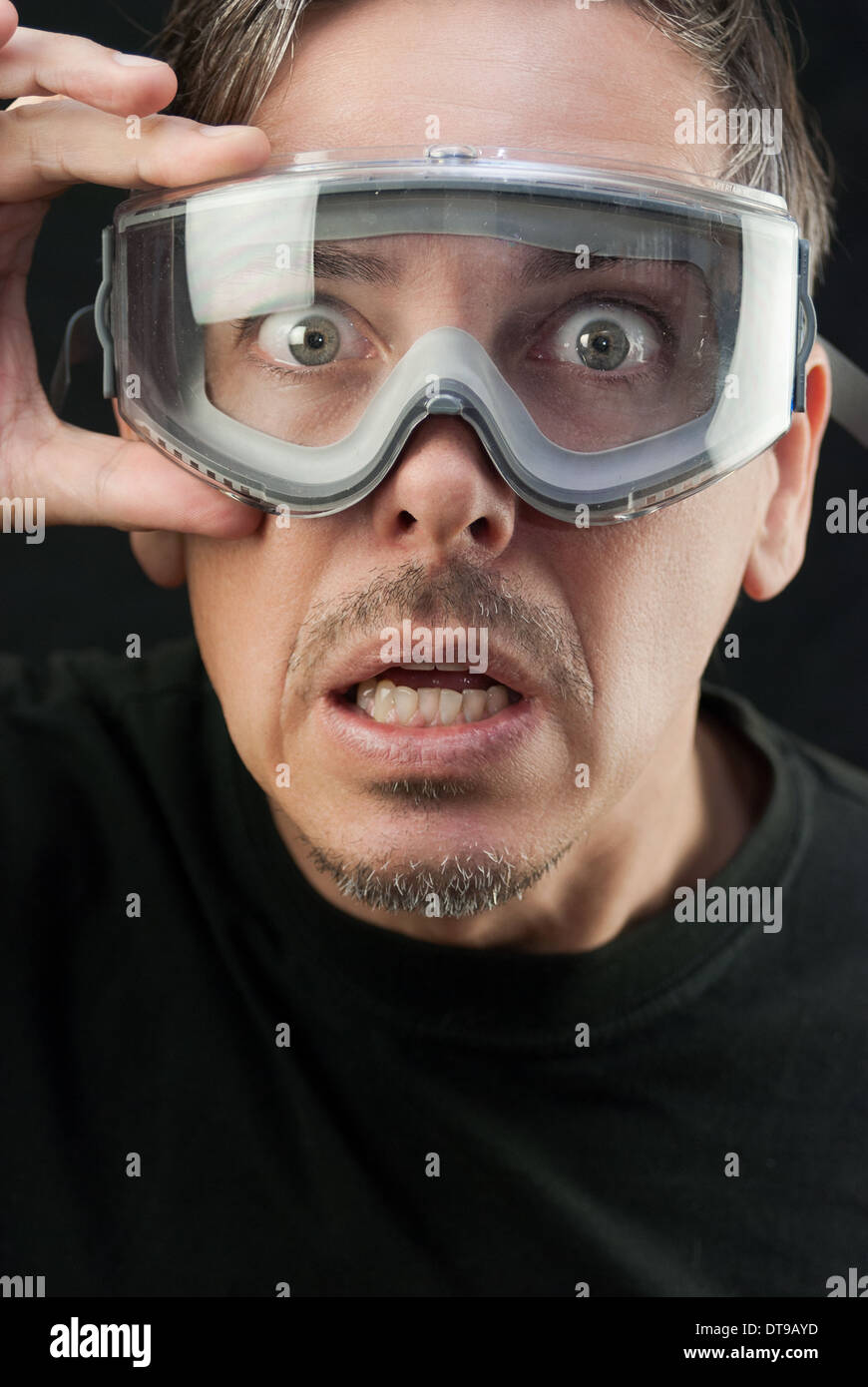 Wearing goggles hi-res stock photography and images - Alamy