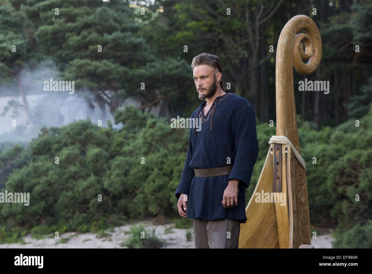 Travis Fimmel Vikings High Resolution Stock Photography and Images - Alamy