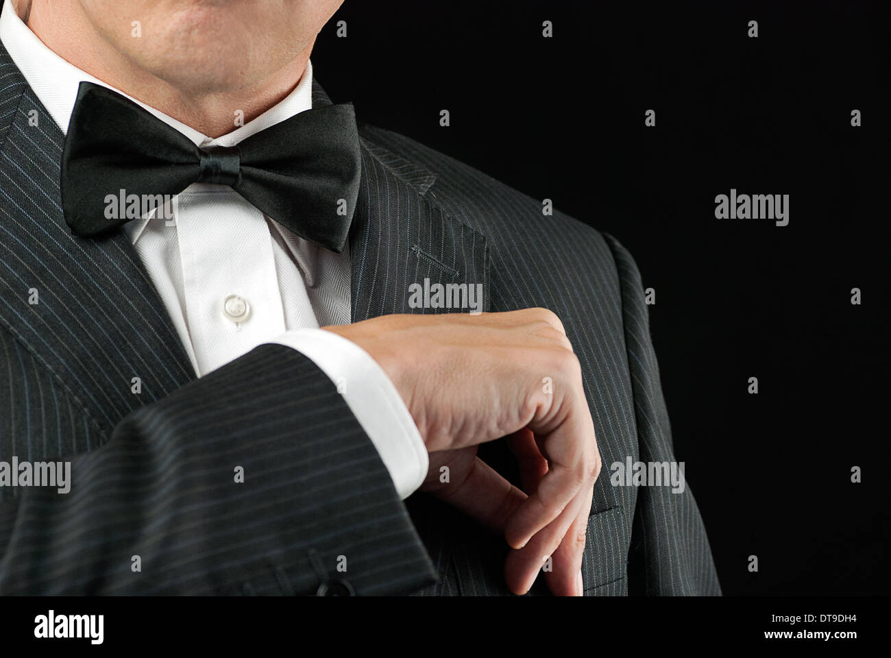 Tucking up hi-res stock photography and images - Alamy