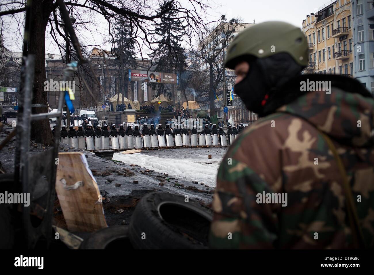 Stand with ukrain hi-res stock photography and images - Alamy