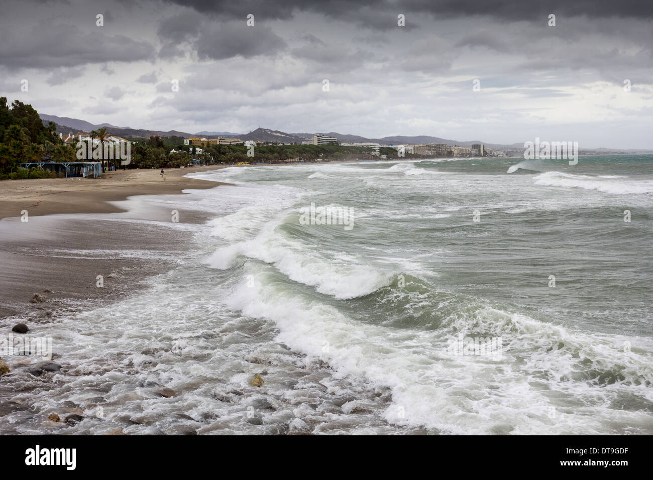 Waves crash onto beach hi-res stock photography and images - Alamy
