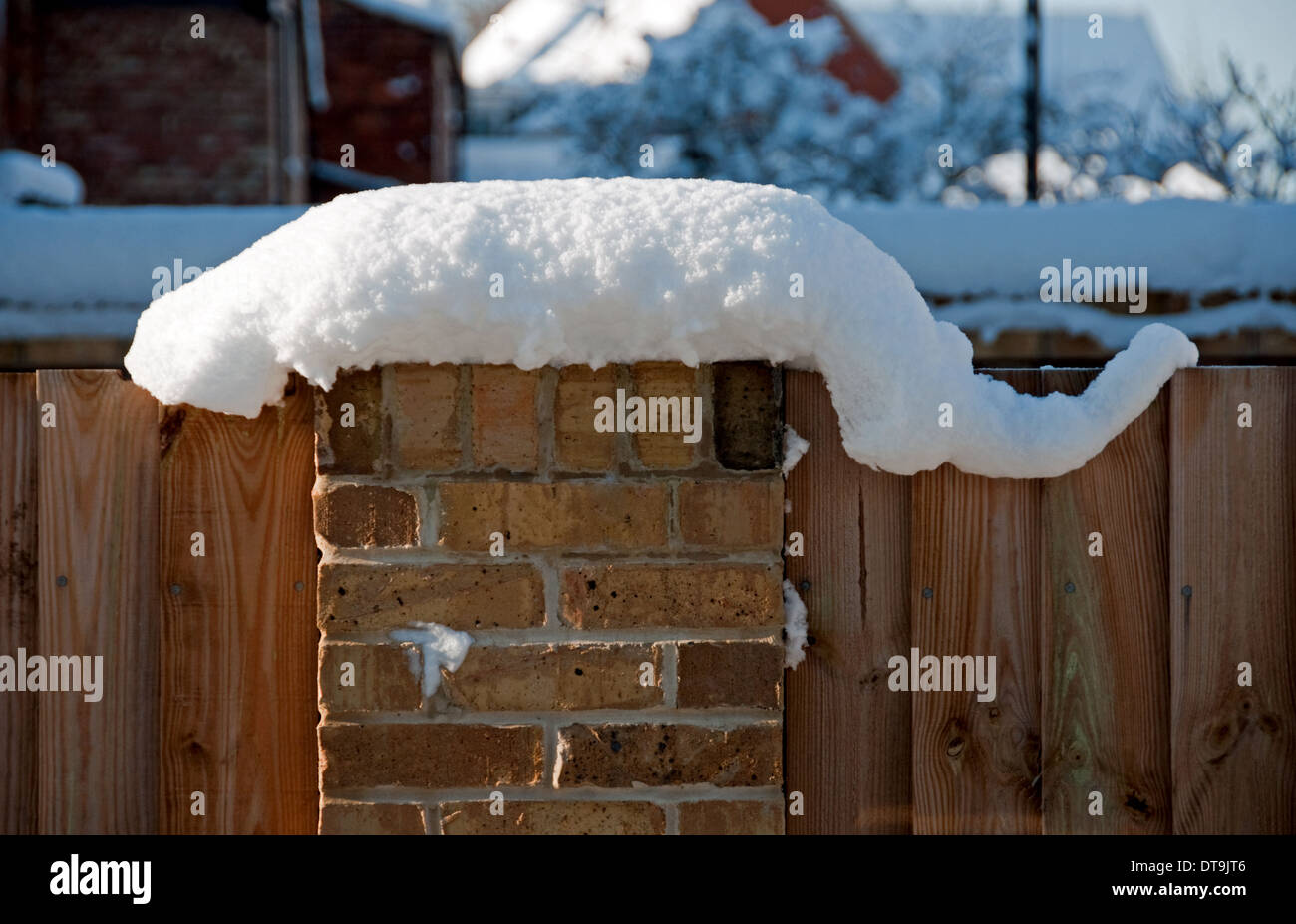 Snow capped wall Stock Photo - Alamy