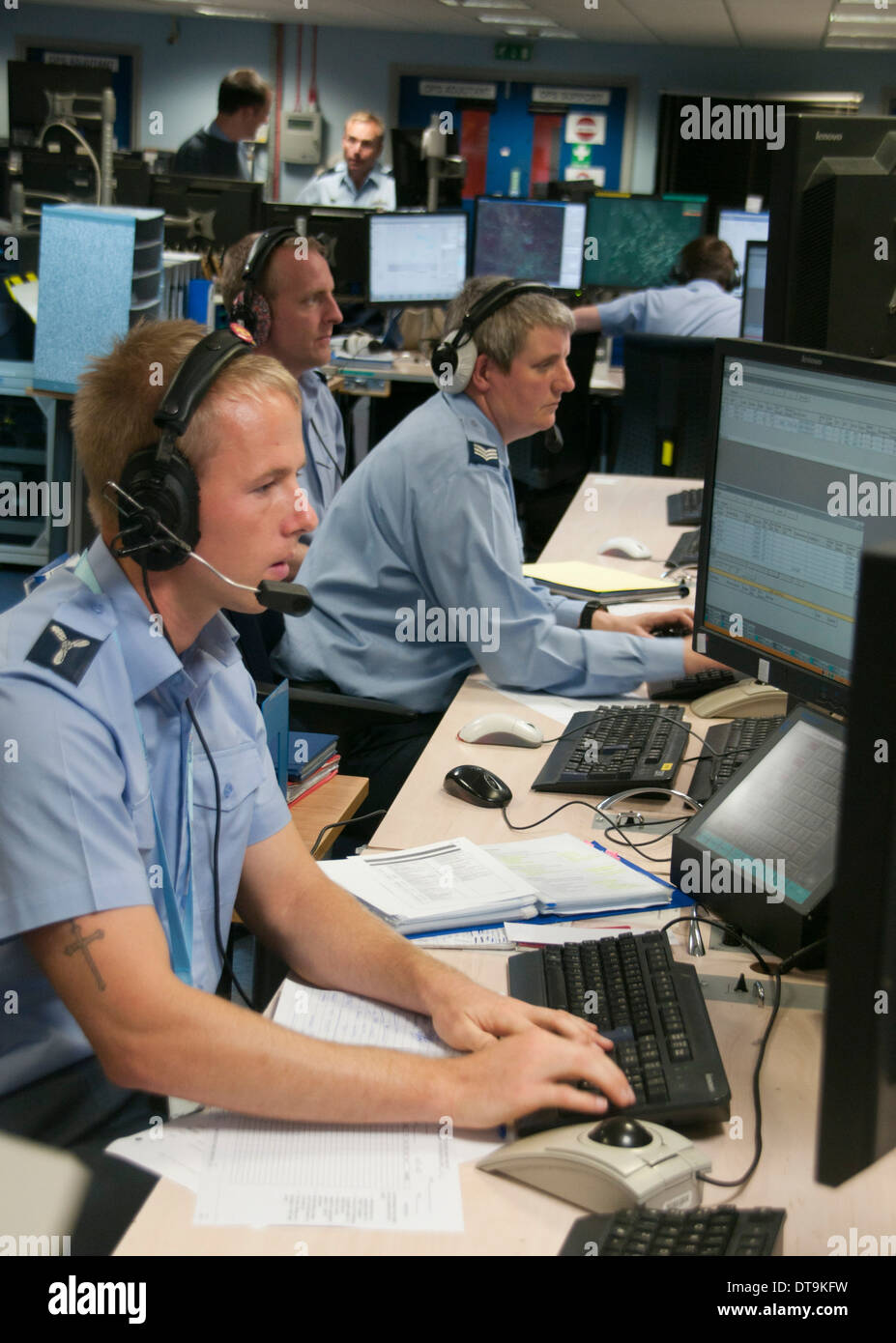 Air defence radar hi-res stock photography and images - Alamy