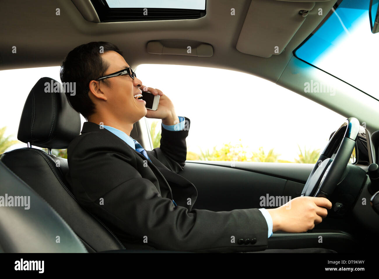 Talking while driving hi-res stock photography and images - Alamy