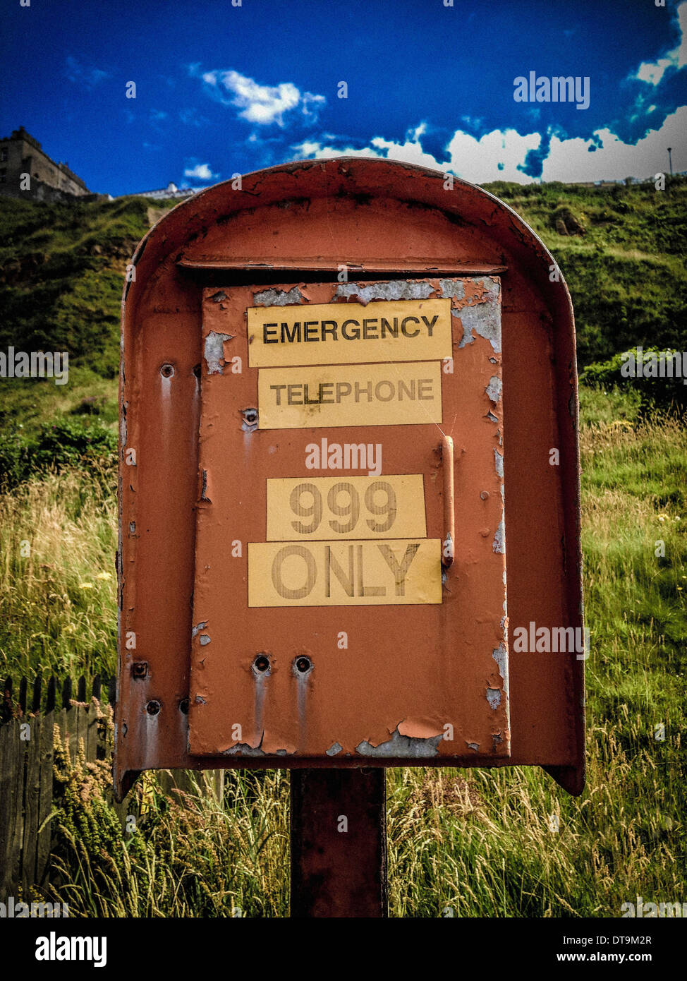 Emergency telephone box base cliff hi-res stock photography and images ...