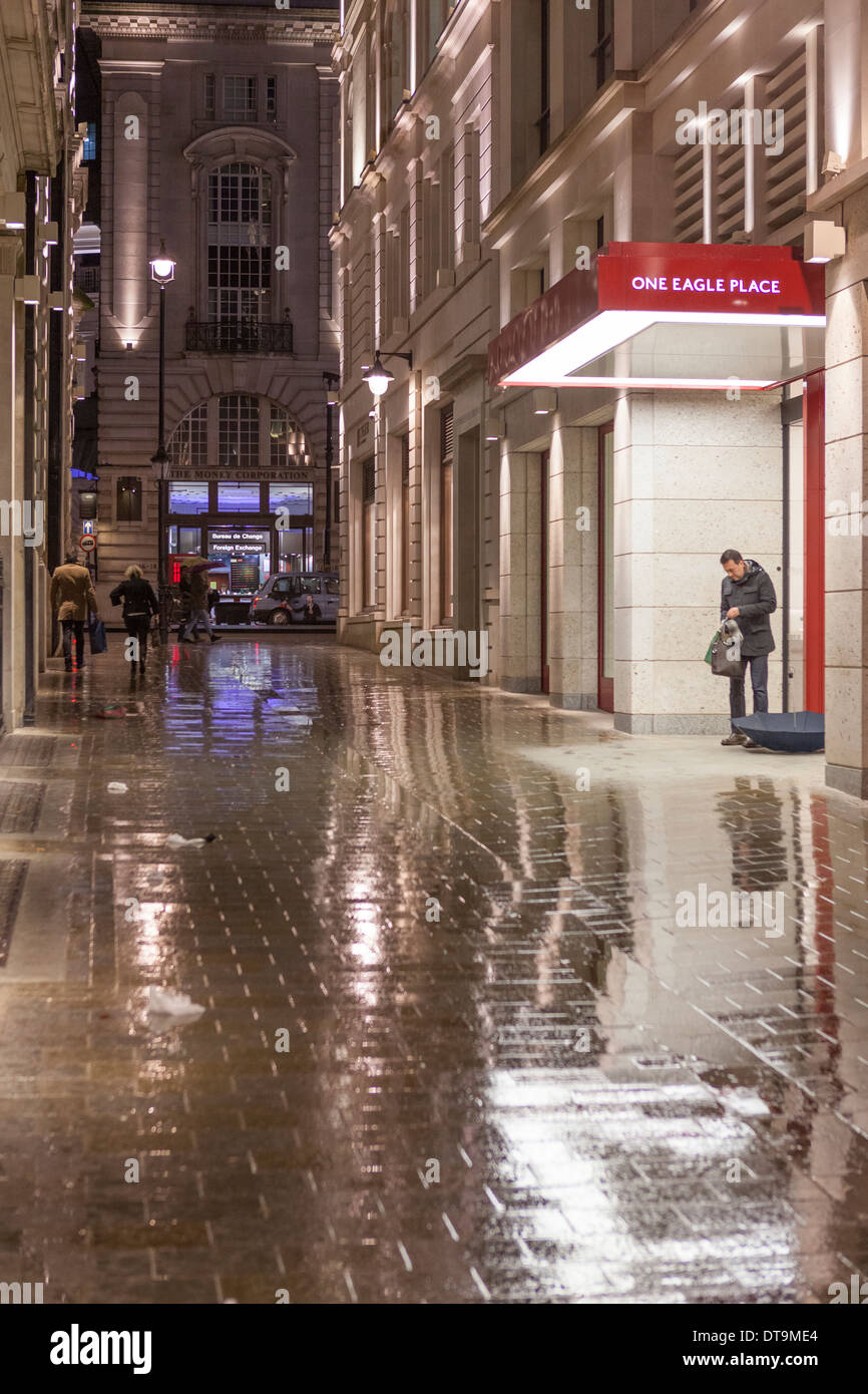 Heavy night rain hi-res stock photography and images - Alamy