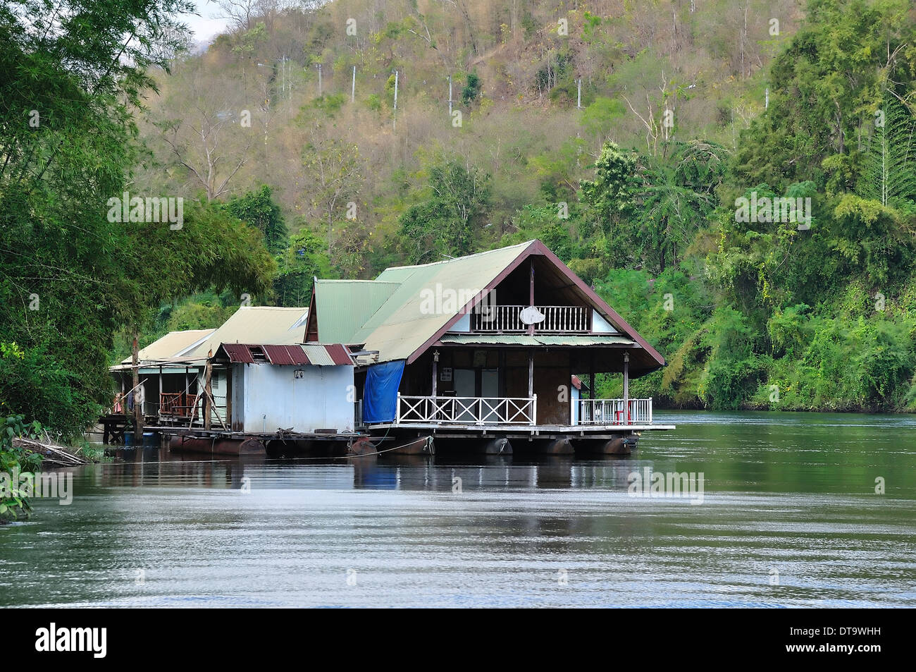 View of native hut hi-res stock photography and images - Alamy