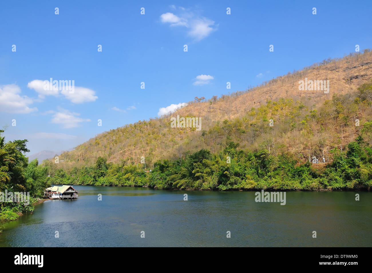 View of native hut hi-res stock photography and images - Alamy