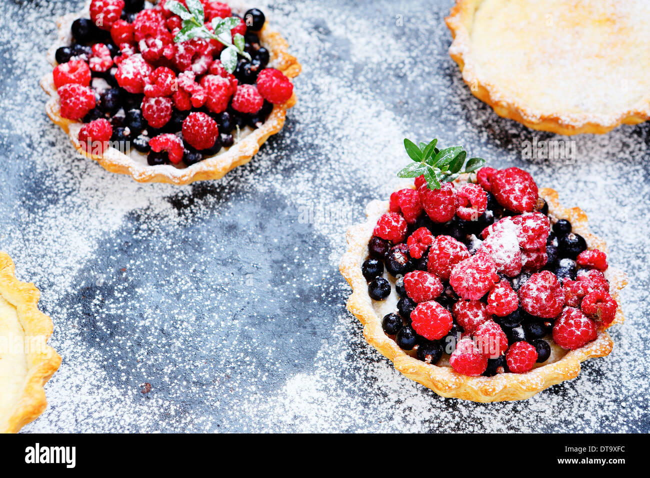 Cream tartlet hi-res stock photography and images - Alamy