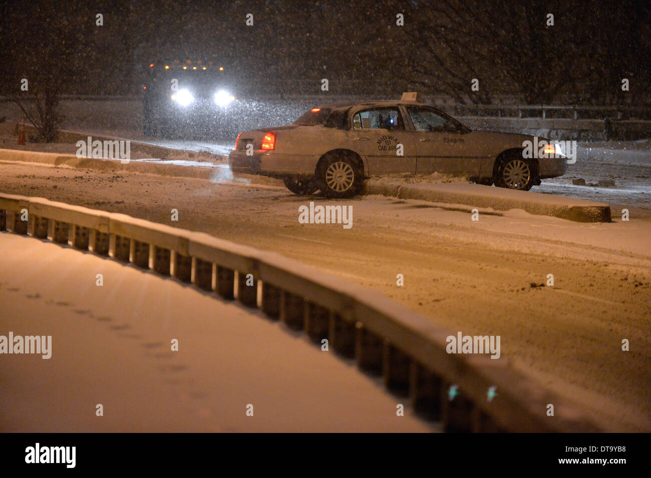 Leaving thousands of homes without power hi-res stock photography and ...