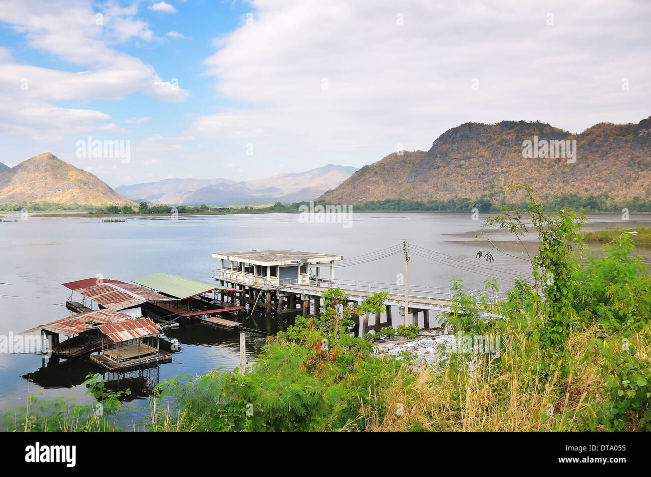 Rafthouse High Resolution Stock Photography and Images - Alamy