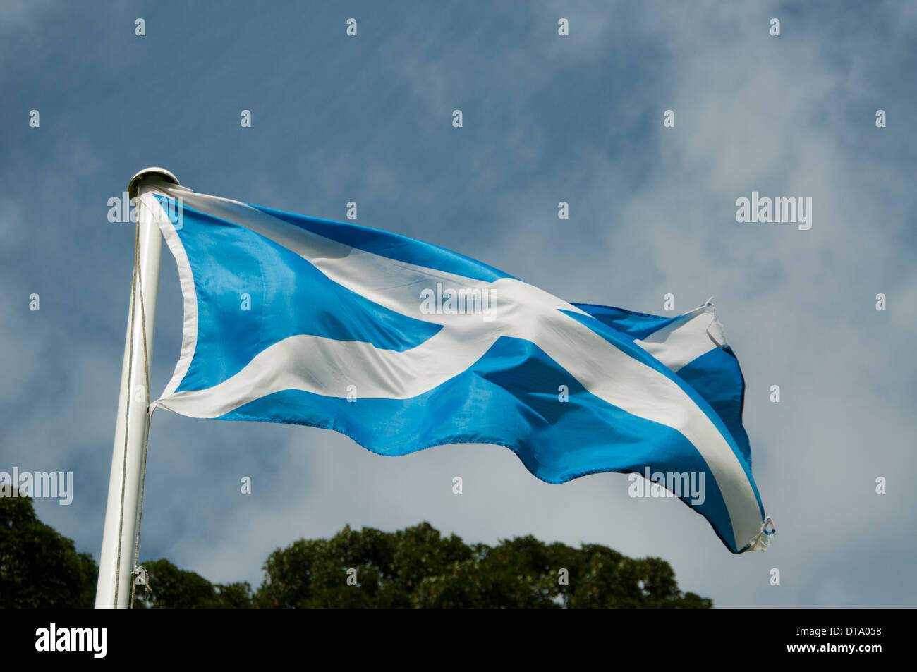 Saltire flag hi-res stock photography and images - Alamy