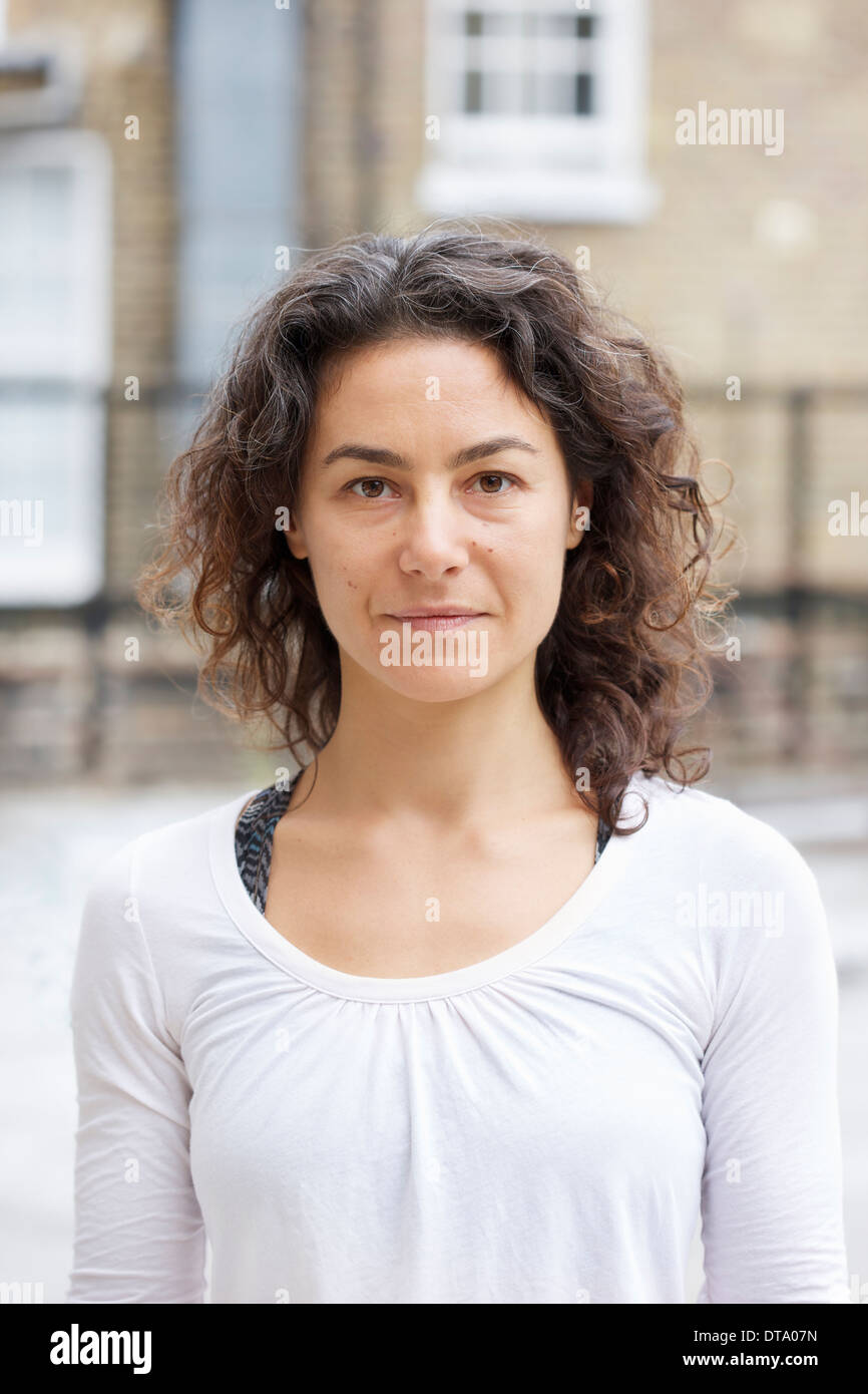 Portrait of woman hi-res stock photography and images - Alamy