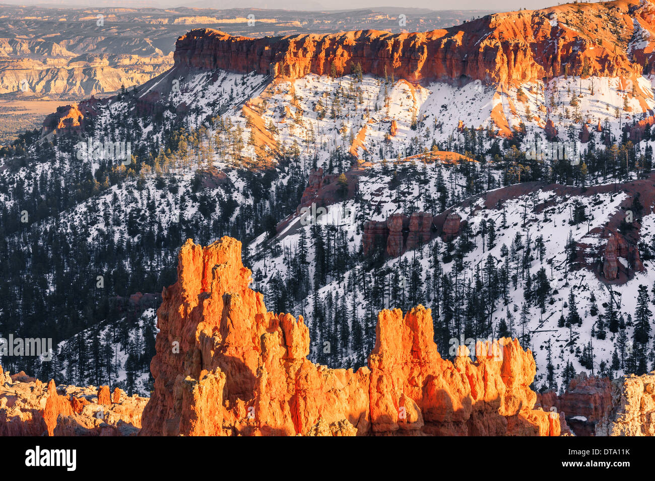 Winter sunset in Bryce Canyon National Park, Utah - USA Stock Photo - Alamy