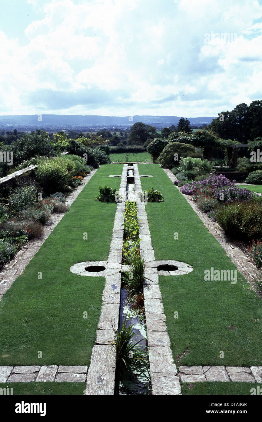 English edwardian arts and crafts architecture hi-res stock photography ...