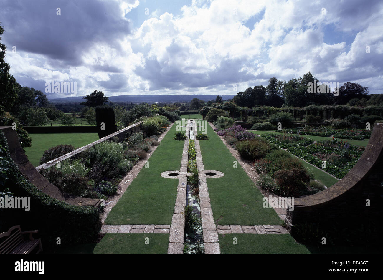 English edwardian arts and crafts architecture hi-res stock photography ...