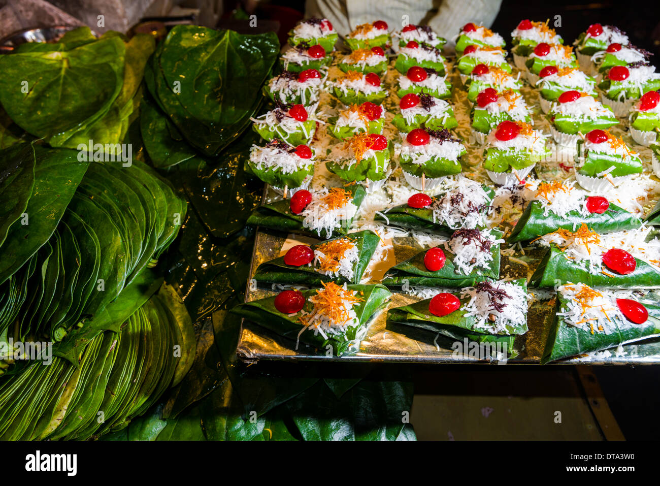 Colaba mumbai hi-res stock photography and images - Alamy