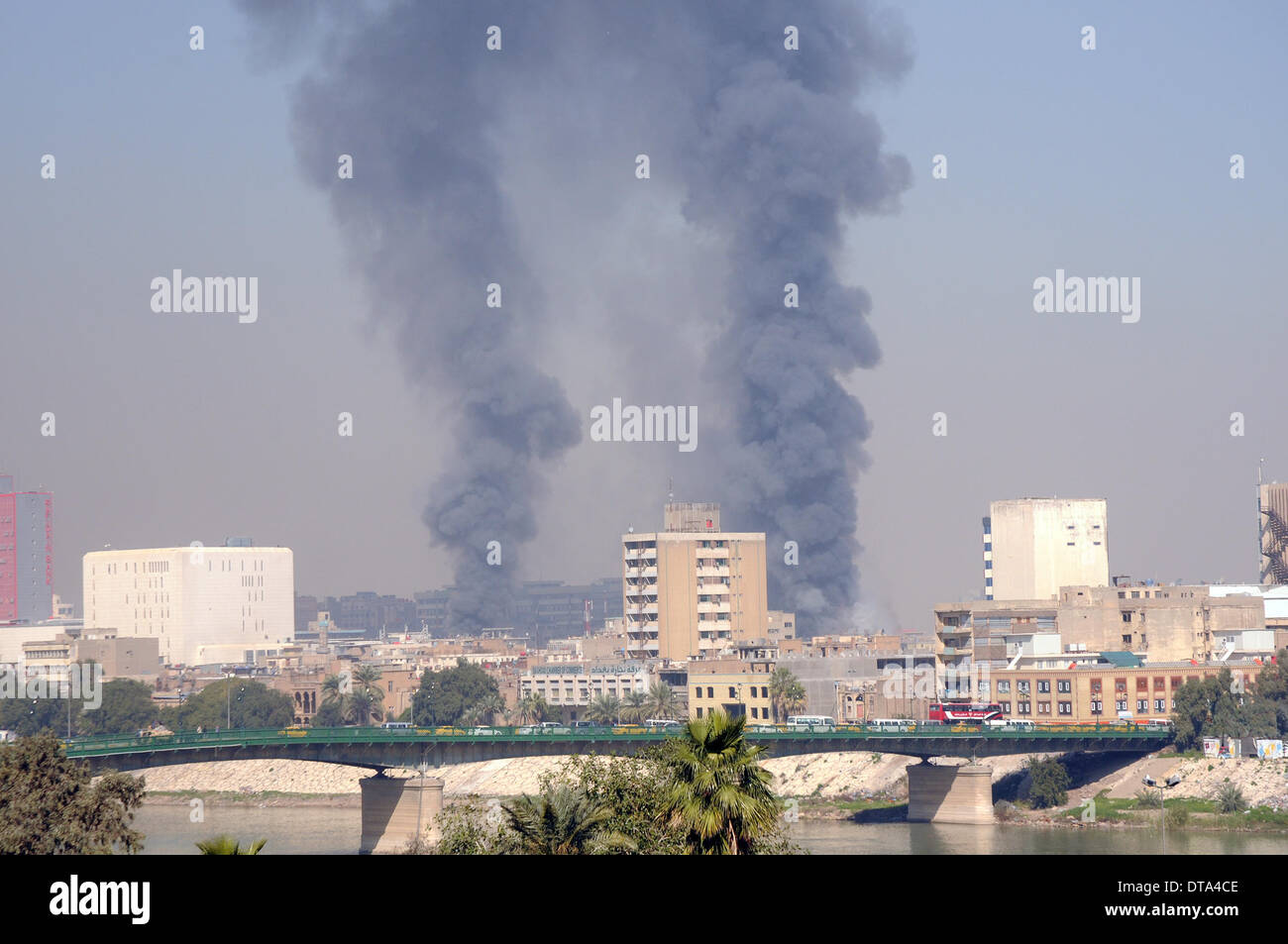 Baghdad explosions hi-res stock photography and images - Alamy