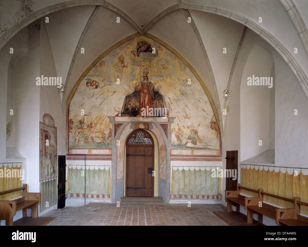 Mary raum hi-res stock photography and images - Alamy