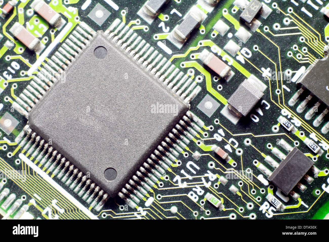 Semiconductor manufacturing microchips hi-res stock photography and ...