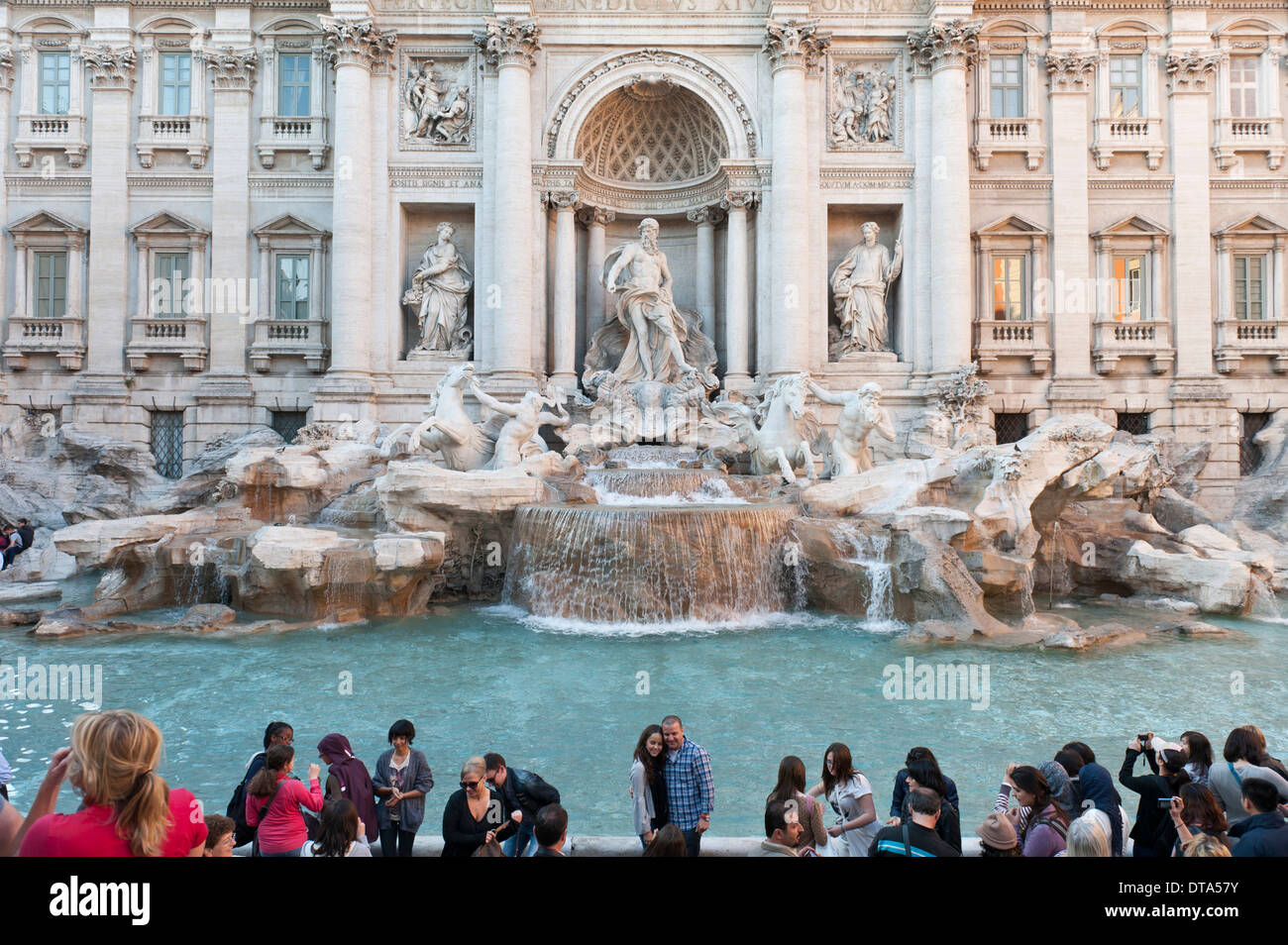 Baroque Trevi Fountain, Fontana di Trevi, tourists, historical centre ...