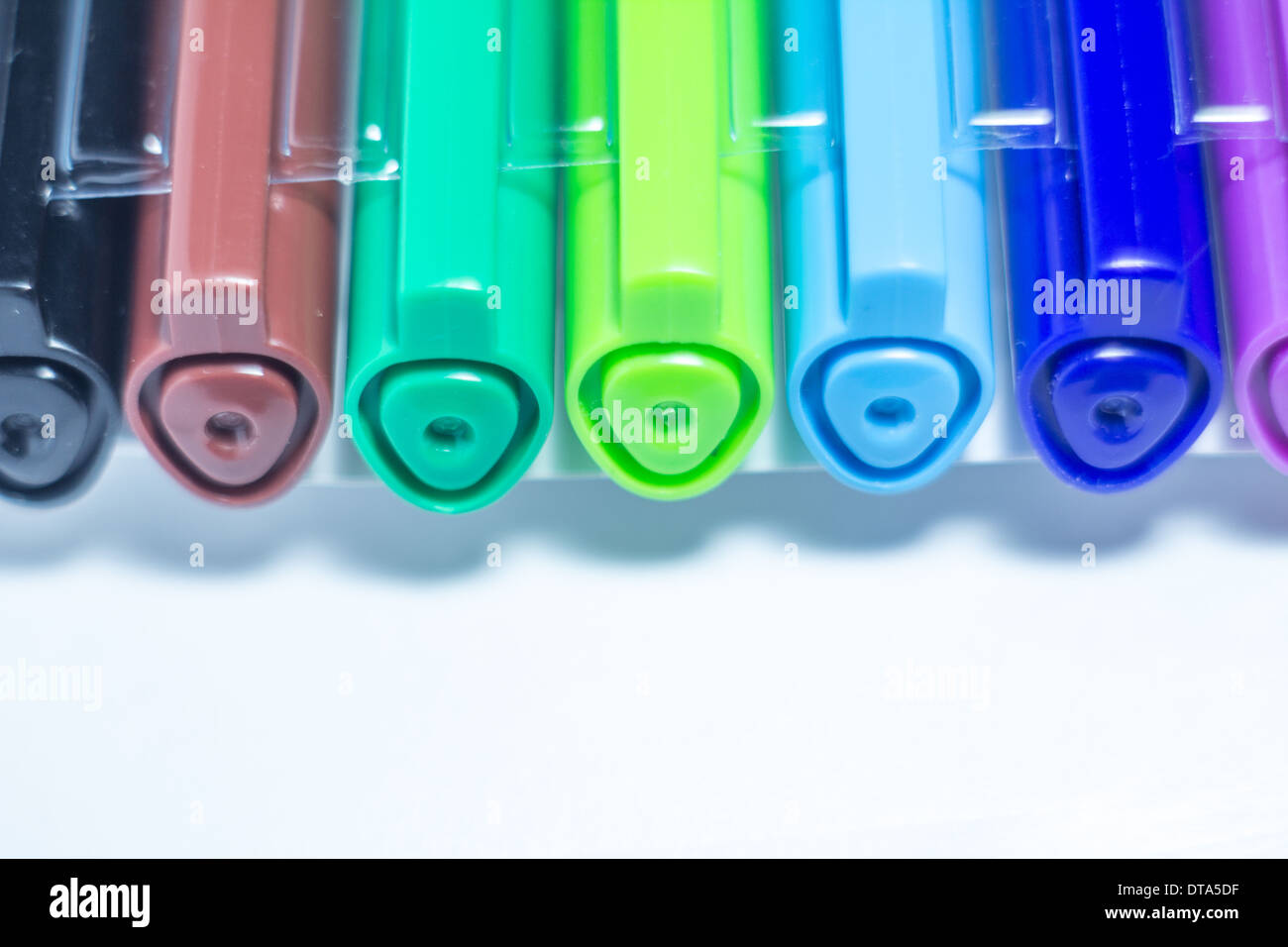 Set of felt-tip pens of different colors Stock Photo - Alamy