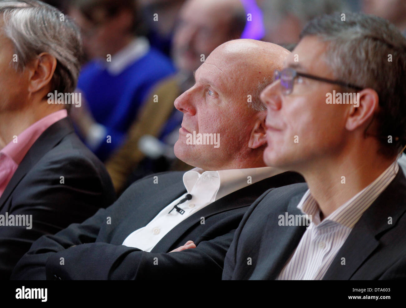 Outgoing ceo hi-res stock photography and images - Alamy