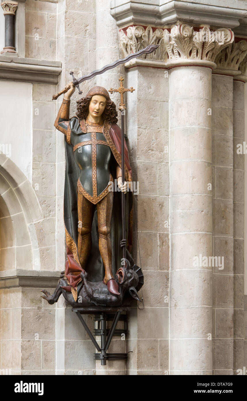 St andreas statue hi-res stock photography and images - Alamy
