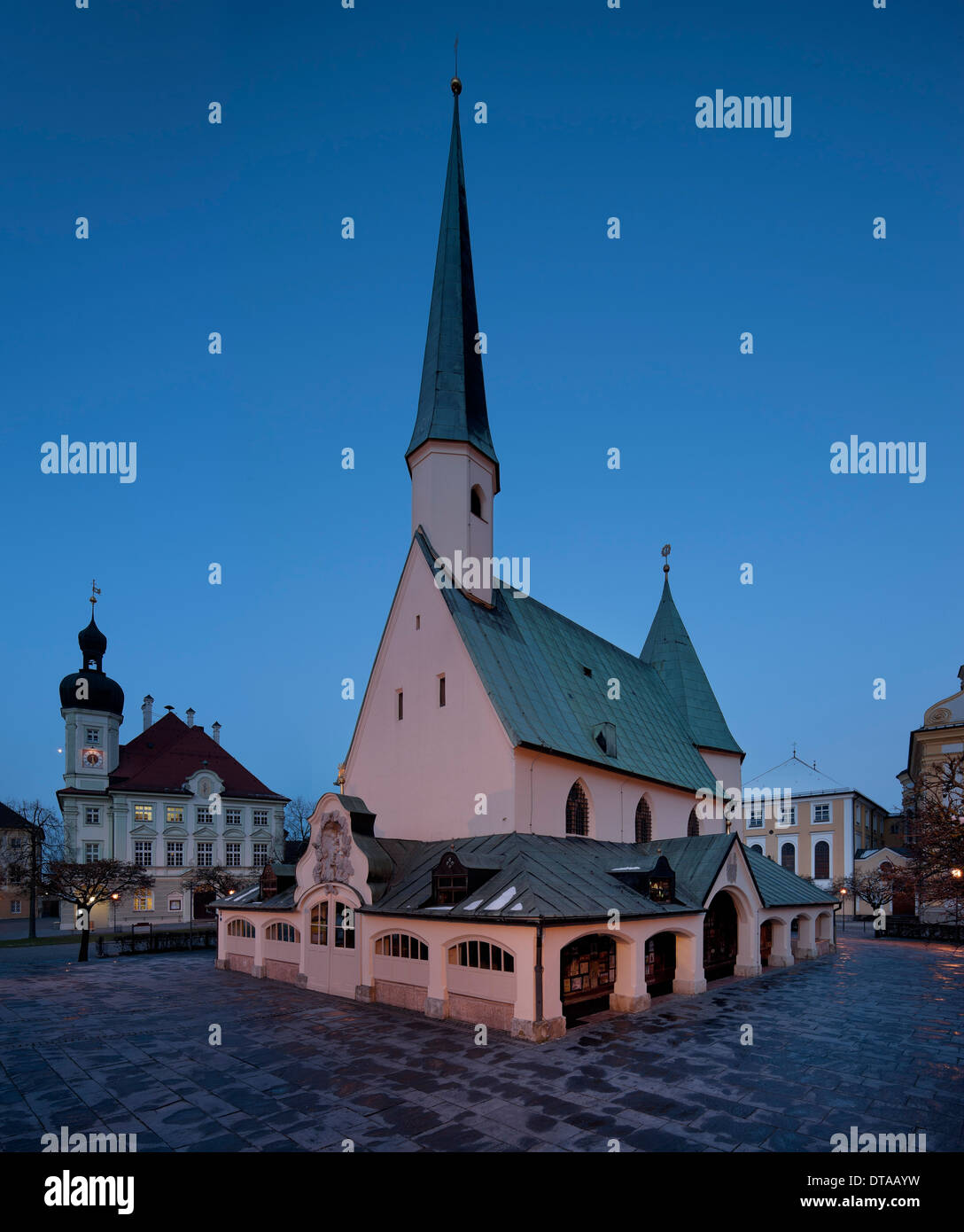 Altoetting bavaria gnadenkapelle hi-res stock photography and images ...