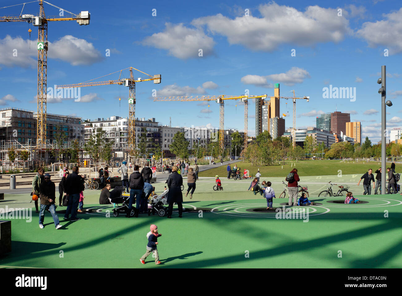 West park in the railway triangle hi-res stock photography and images ...