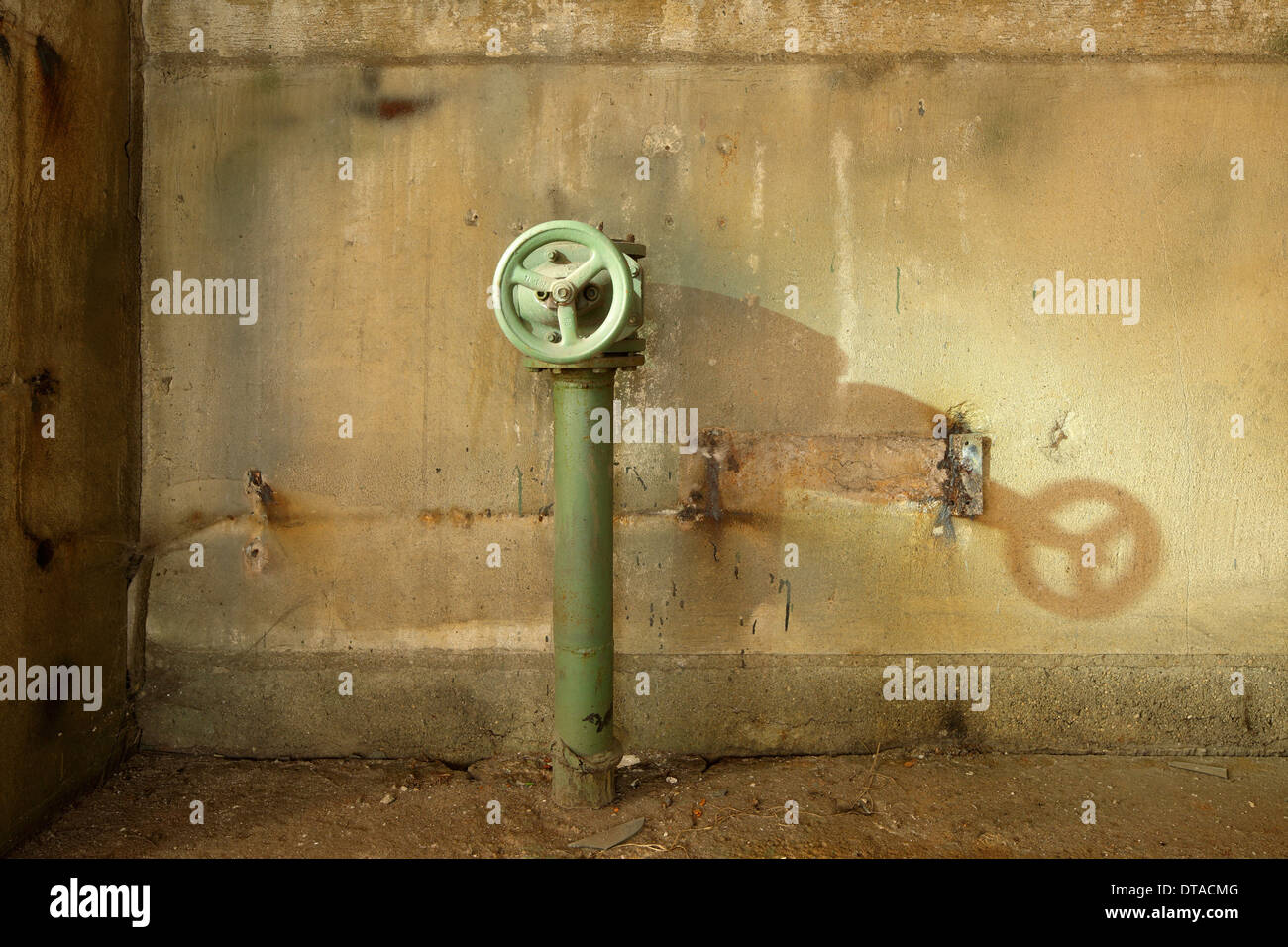 Boiler valve hi-res stock photography and images - Alamy