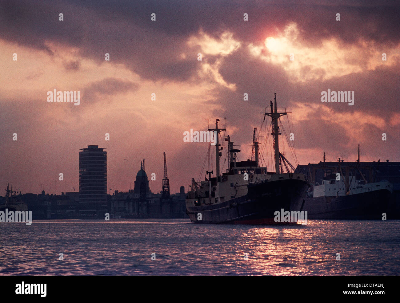 Guinness fleet hi-res stock photography and images - Alamy