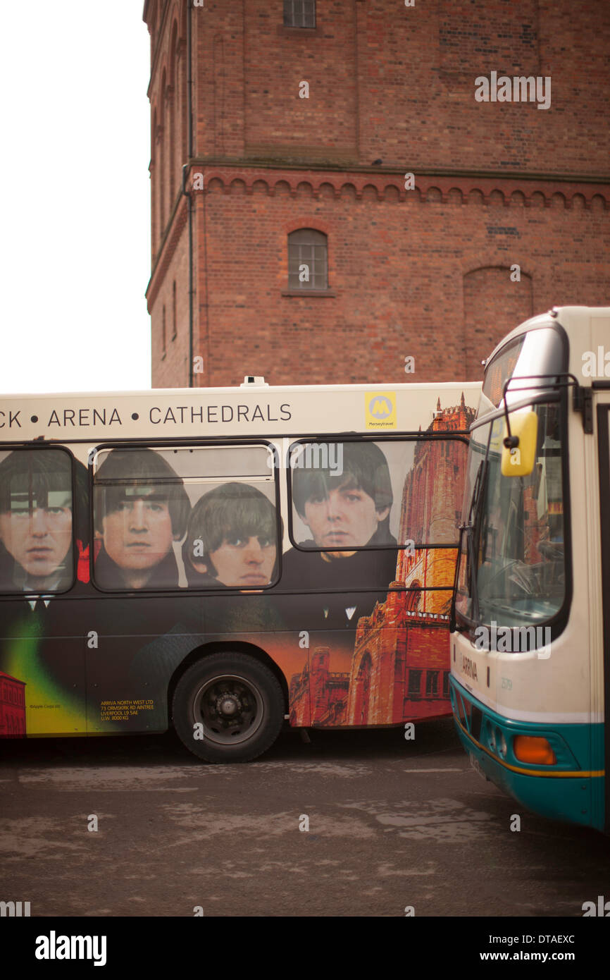 Buses in Liverpool Stock Photo - Alamy