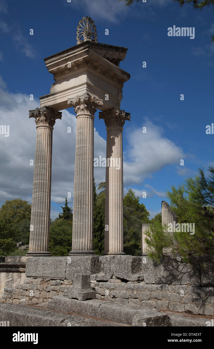 Glanum roman ruins st remy hi-res stock photography and images - Alamy