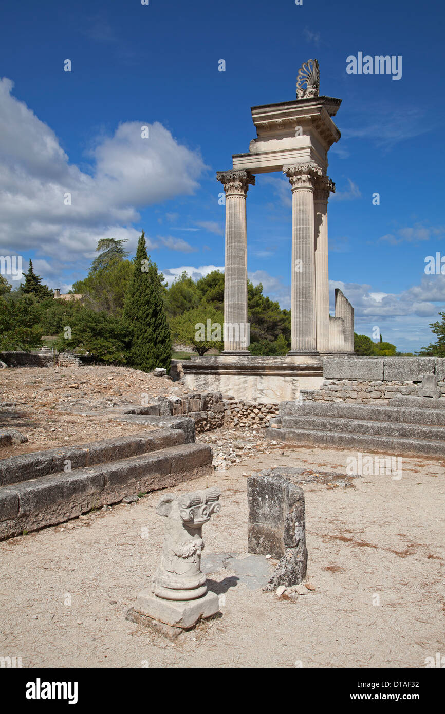 Twin temples hi-res stock photography and images - Alamy