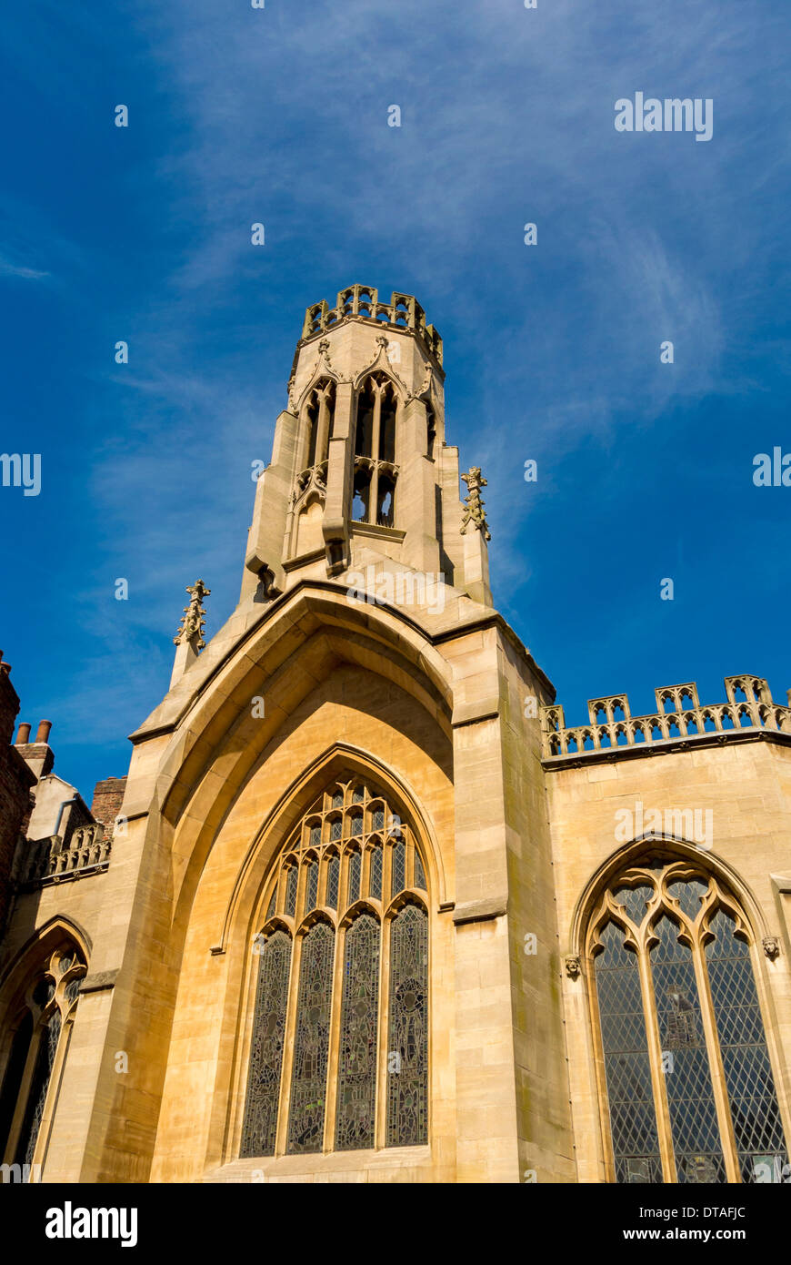 Arched parapet hi-res stock photography and images - Alamy