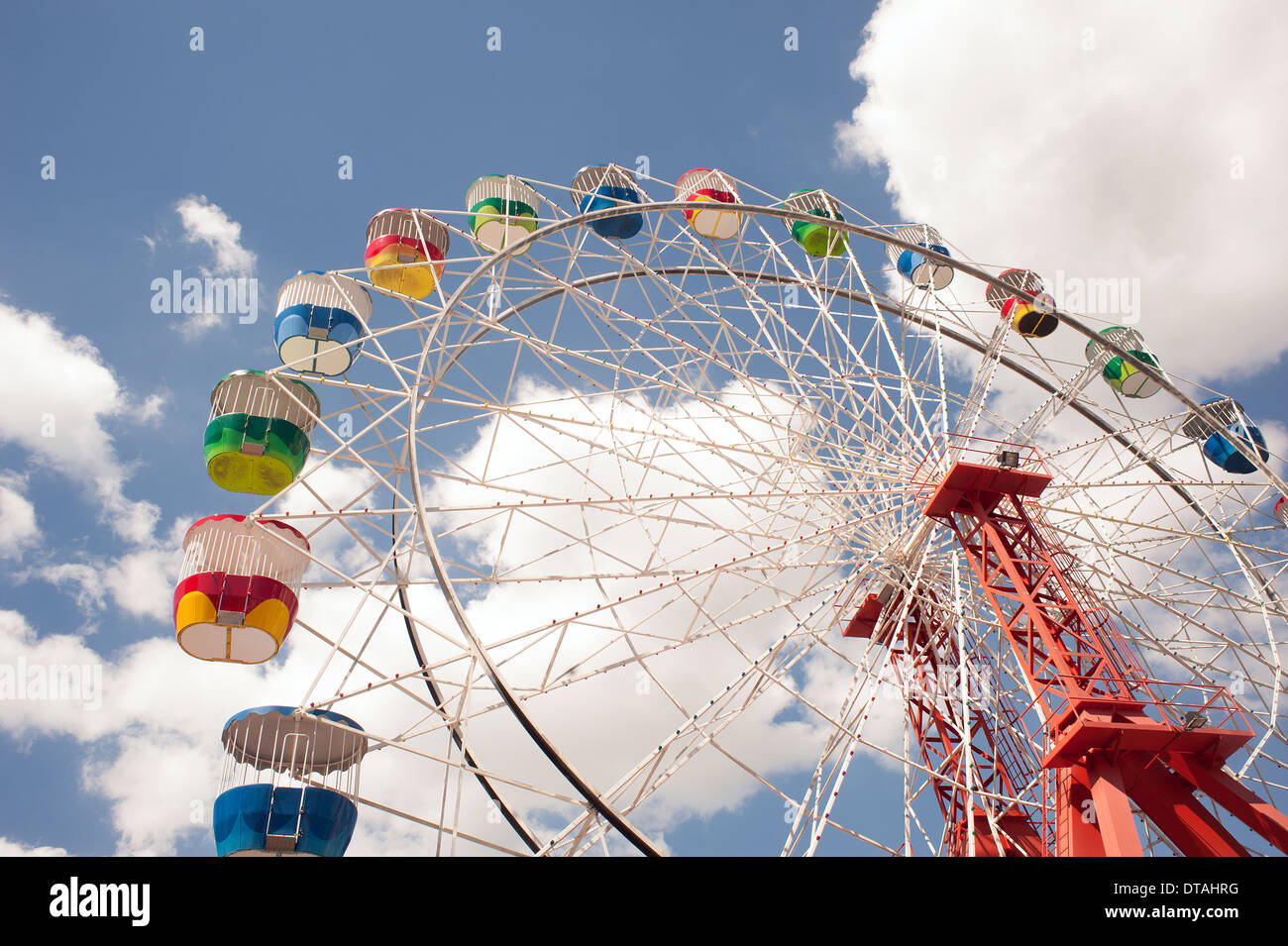 Sydney blue sky fairground fair ground hi-res stock photography and ...