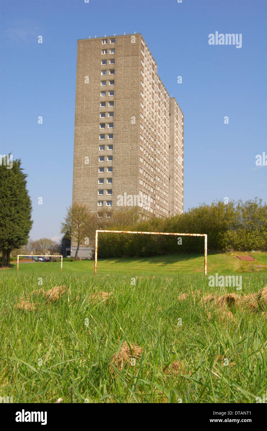 High rise residential buildings at Sighthill in Glasgow, Scotland (File ...
