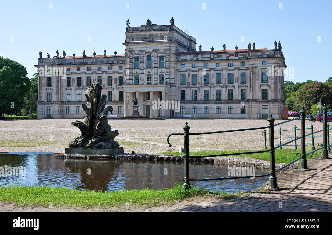 Ludwigslust, Neues Schloß Stock Photo - Alamy