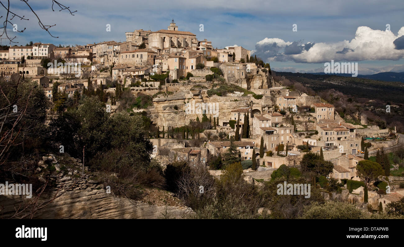 Gordes östlich von Avignon Stock Photo - Alamy