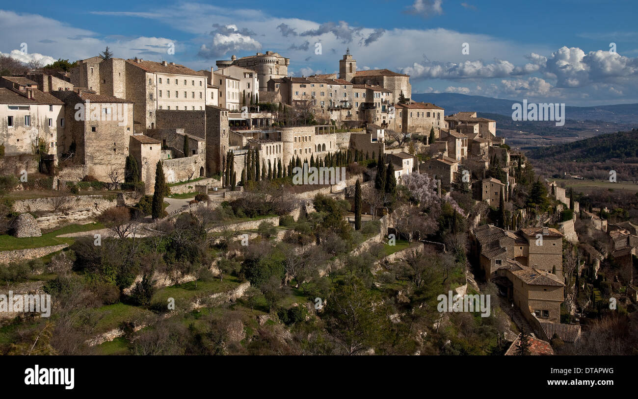 Gordes östlich von Avignon Stock Photo - Alamy
