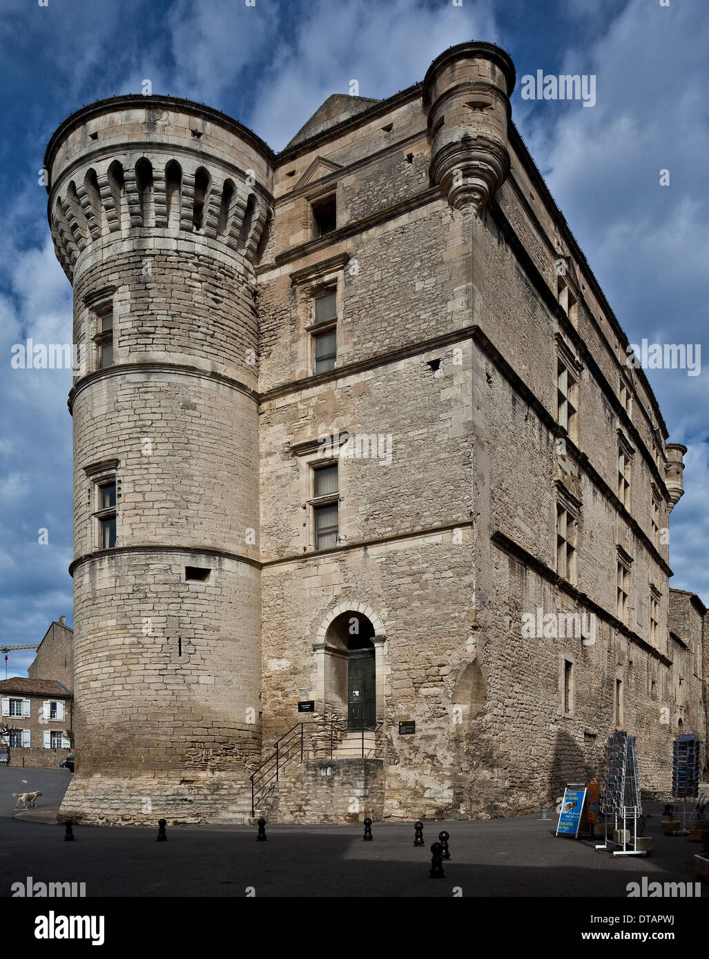 France gordes vaucluse museum hi-res stock photography and images - Alamy
