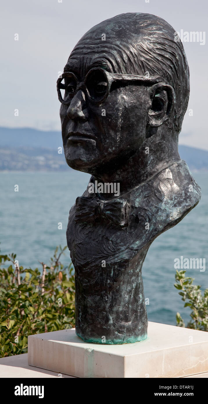 Roquebrune-Cap-Martin, Promenade Le Corbusier Stock Photo - Alamy