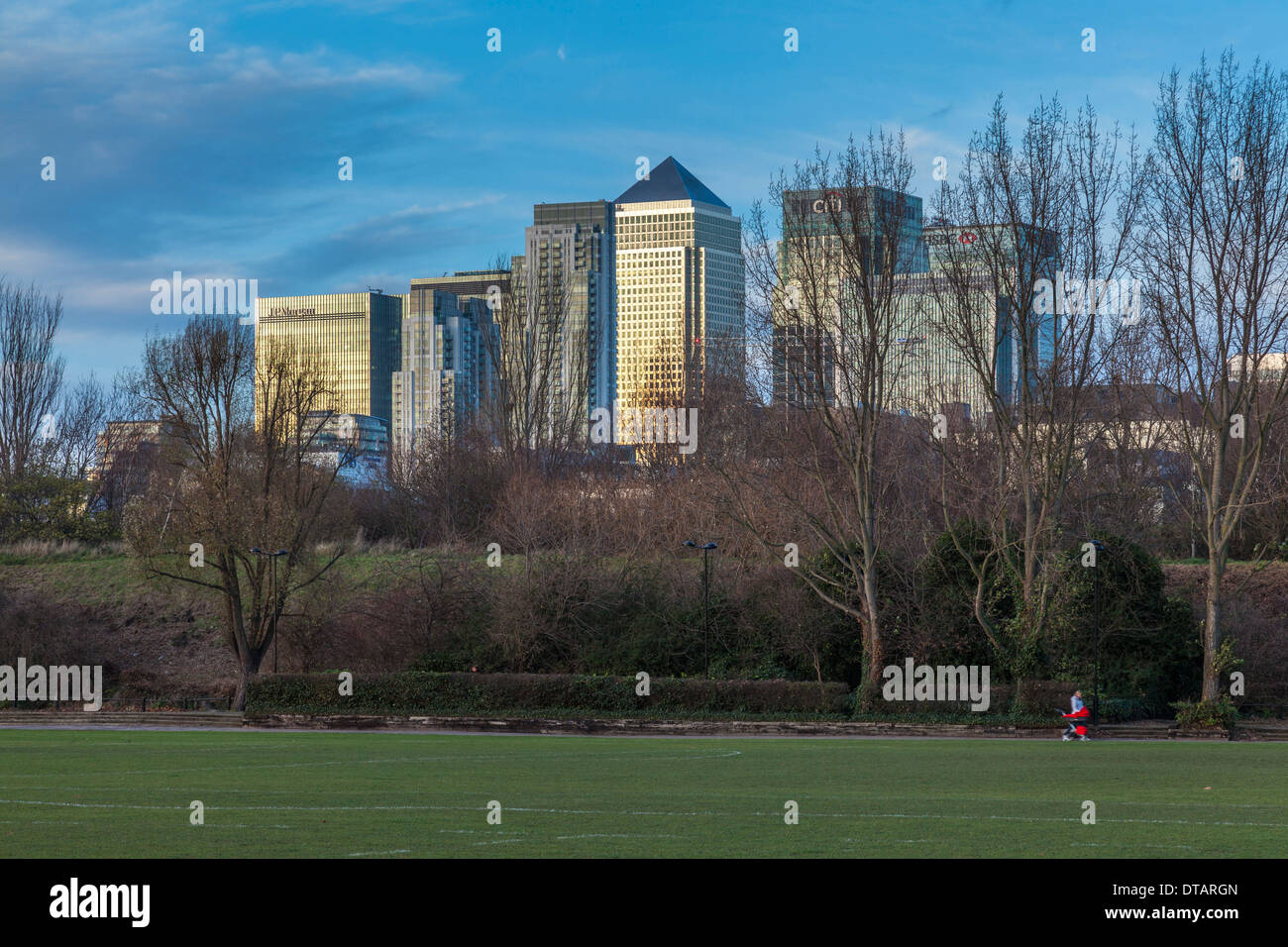 Millwall park hi-res stock photography and images - Alamy