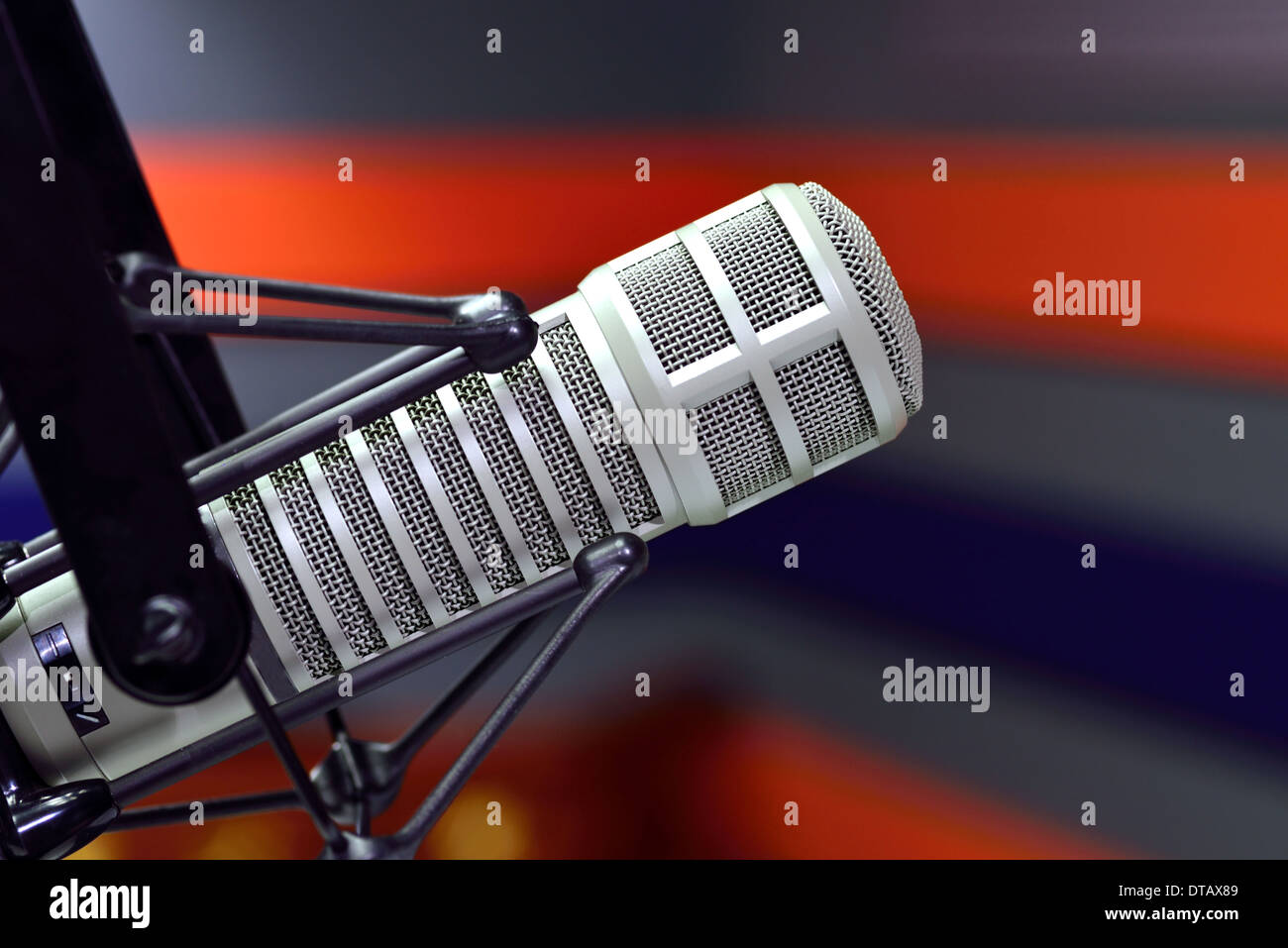 Radio studio hi-res stock photography and images - Alamy